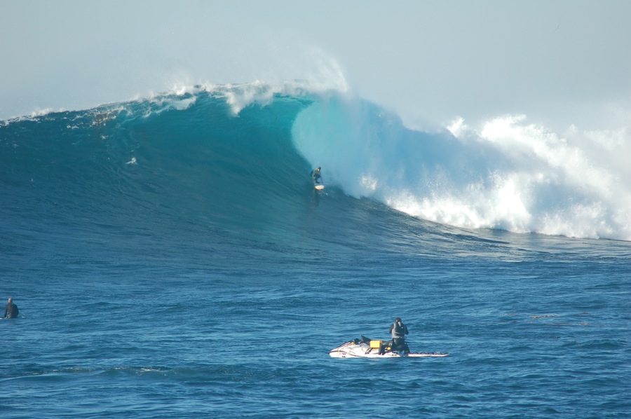 Big wave surfing at Cortes Bank's "Ghost Wave" [PICS] - Matador Network
