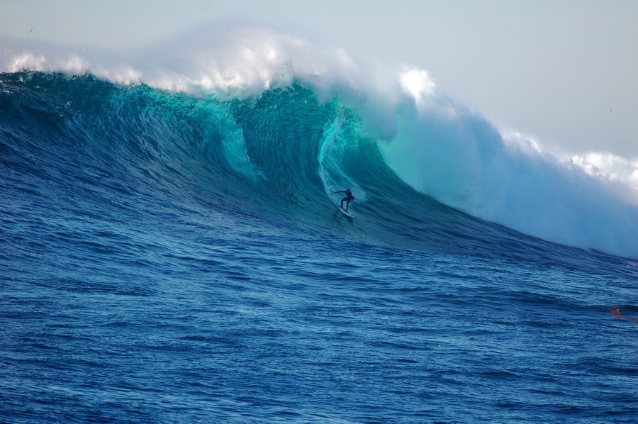 Big wave surfing at Cortes Bank's "Ghost Wave" [PICS] - Matador Network