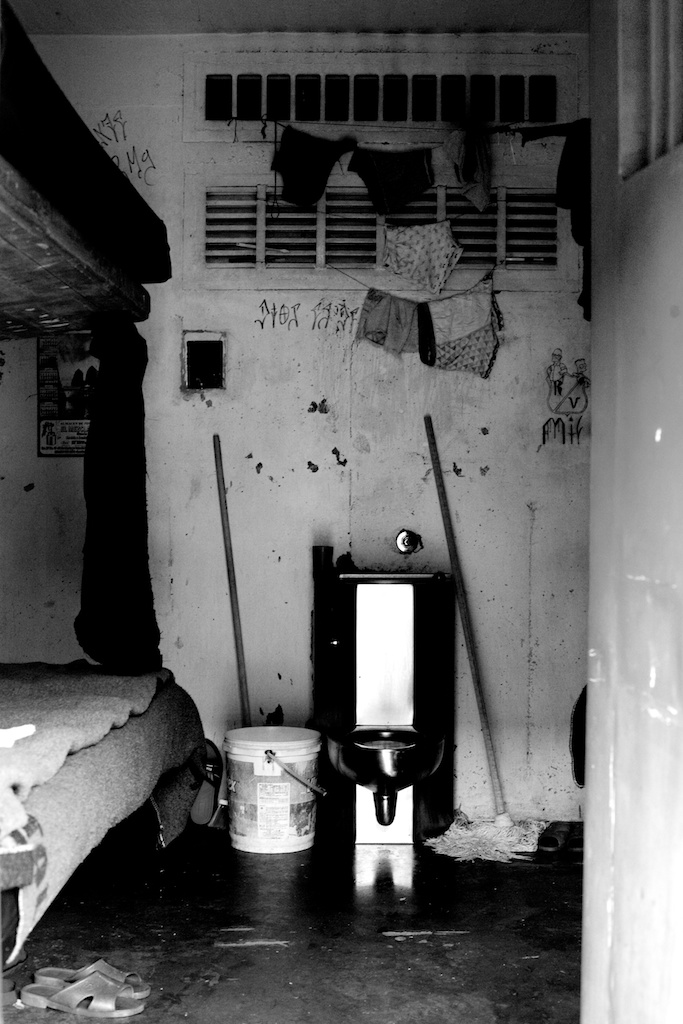 Photo essay: Inside a Colombian prison - Matador Network