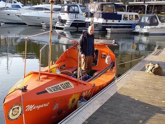 72-year-old sets world record for rowing across solo the Atlantic