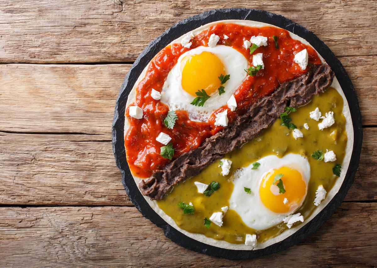 Platillos mexicanos con huevo para el desayuno - Matador Español