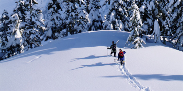 10 essential items for backcountry travel - Matador Network