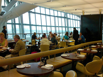 Food on the fly: Best airport restaurants - Matador Network