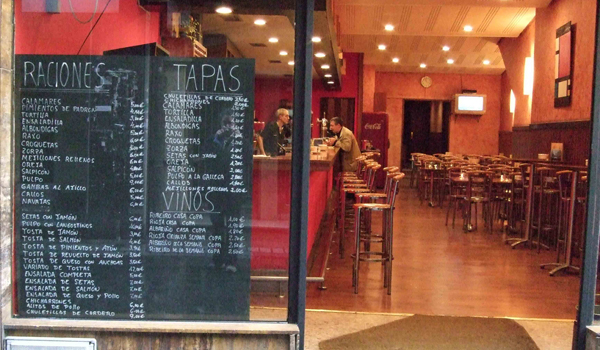 How to: Rock a tapas bar traveling solo - Matador Network